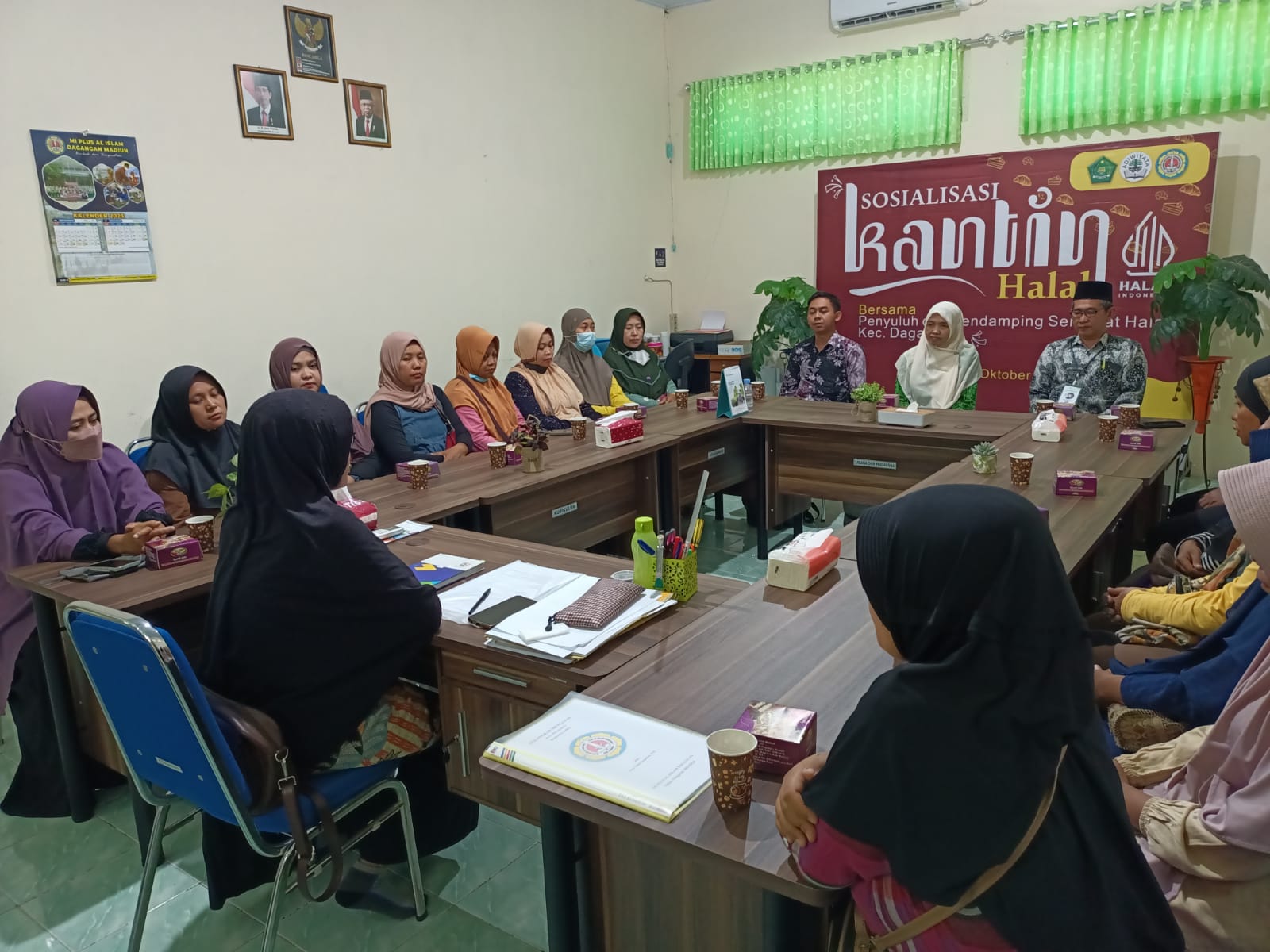 Sosialisai Kantin Halal dari Kec. Dagangan - MI PLUS AL ISLAM DAGANGAN ...
